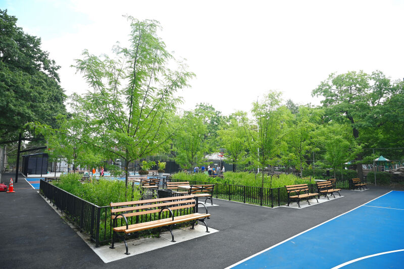 Edenwald Playground Outdoor Pools : NYC Parks