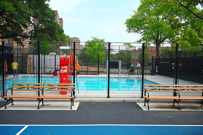 Edenwald Playground Spray Showers : NYC Parks