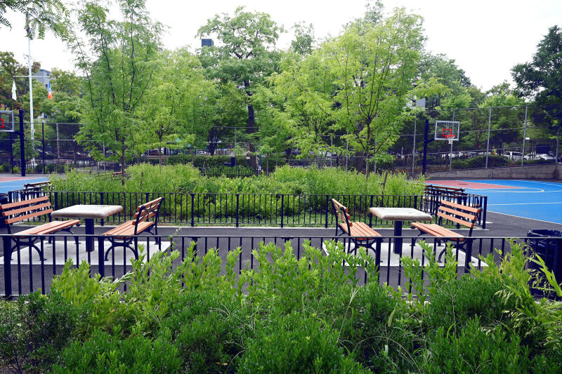 Edenwald Playground Spray Showers : NYC Parks