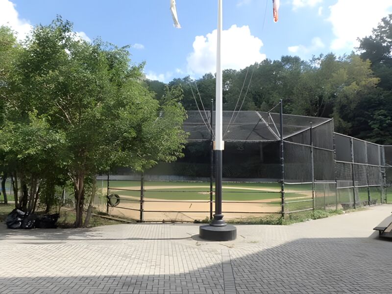 Fordham Landing Playground Highlights : NYC Parks