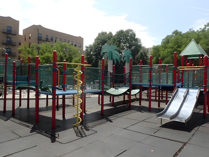 Fountain Of Youth Playground Images : NYC Parks