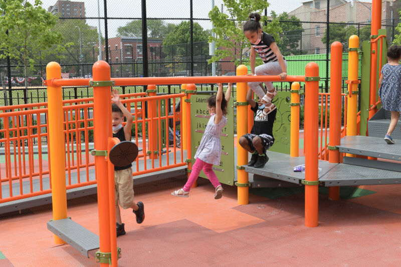 Mapes Park Highlights : NYC Parks