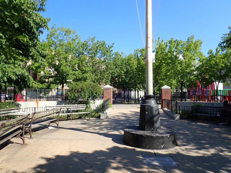 Slattery Playground Highlights : NYC Parks