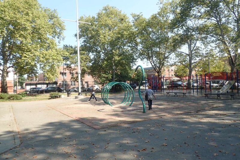Watson Gleason Playground : NYC Parks