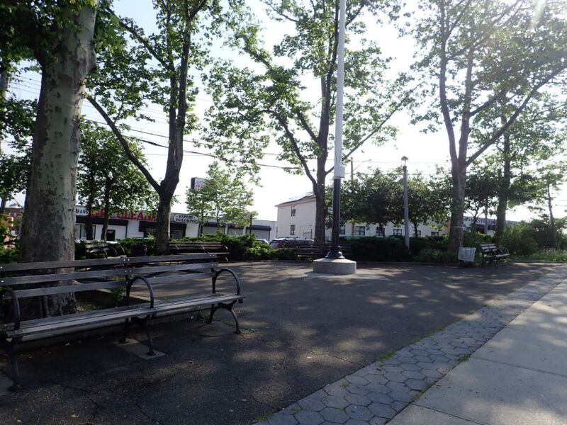 Young Park : NYC Parks