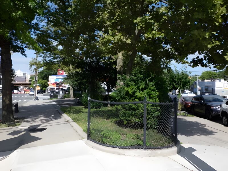 Young Park : NYC Parks