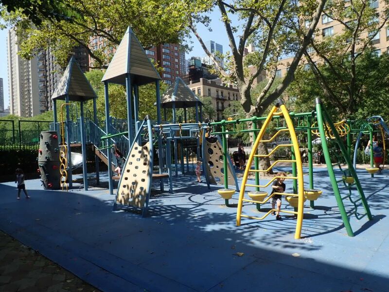 Asphalt Green : NYC Parks