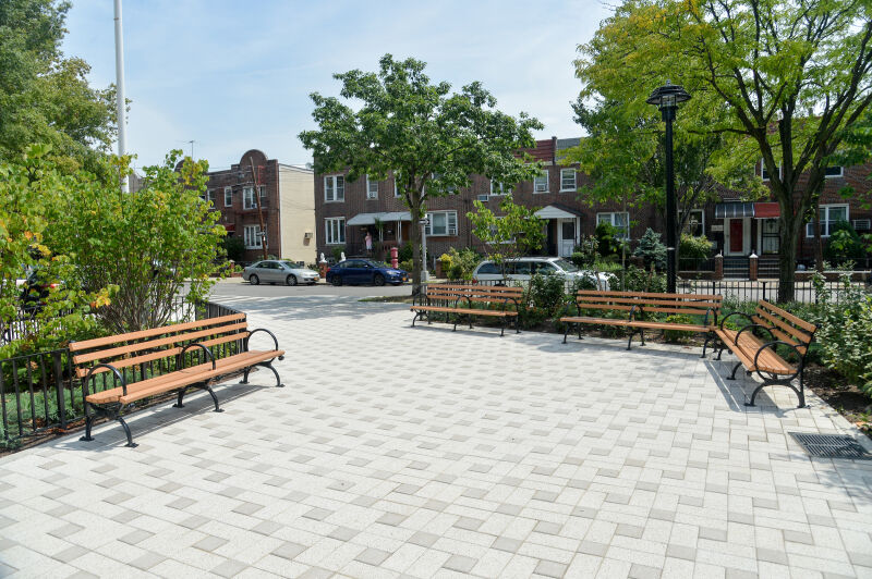 Chappetto Square Highlights : NYC Parks