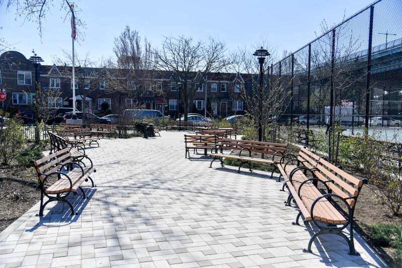Chappetto Square Highlights : NYC Parks