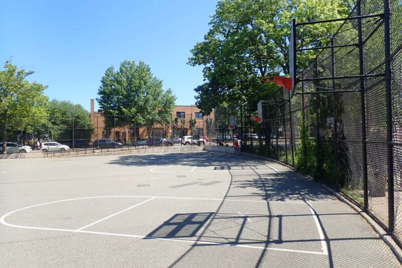 Colden Playground Basketball Courts : NYC Parks
