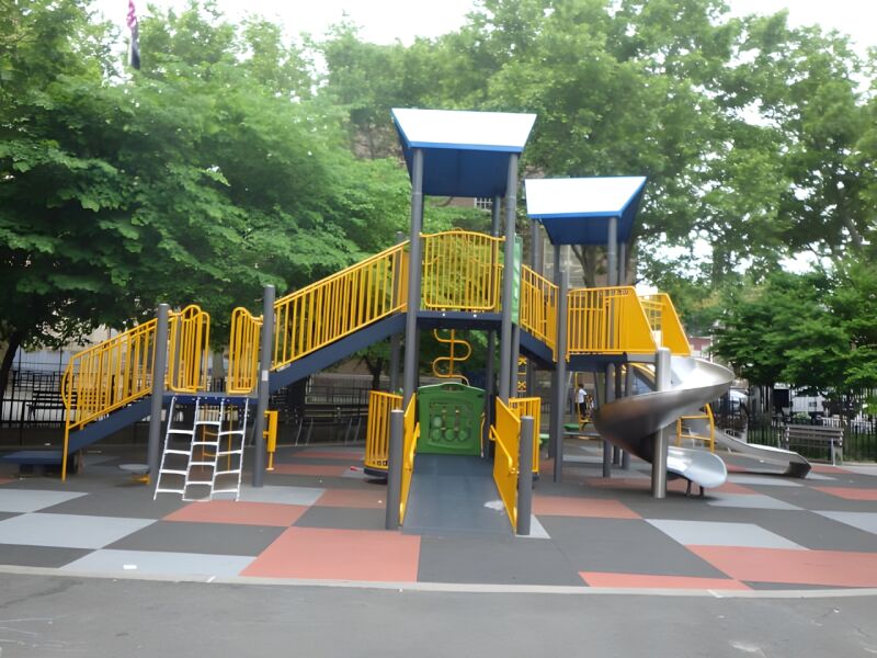 Helen Marshall Playground : NYC Parks