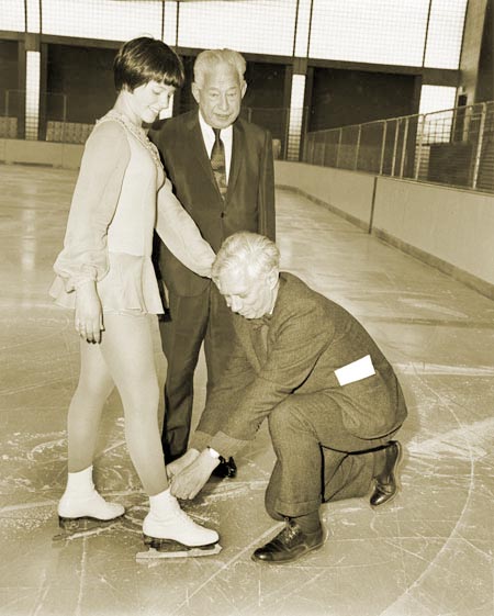 History of Ice Skating History in NYC Parks : NYC Parks